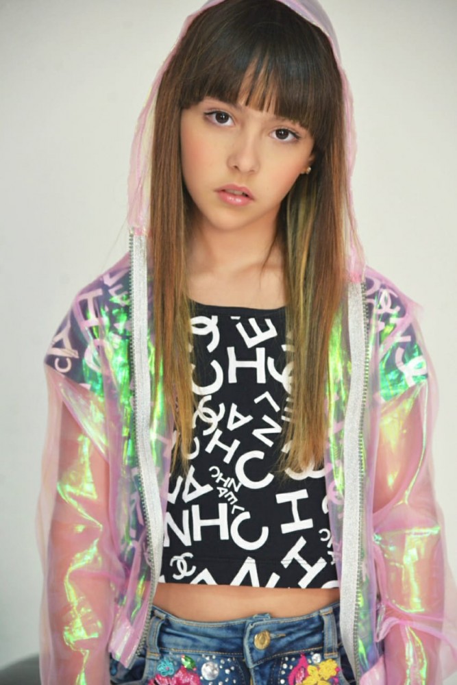 VICTORIA PAZINI | AZ Models Agência de Modelos