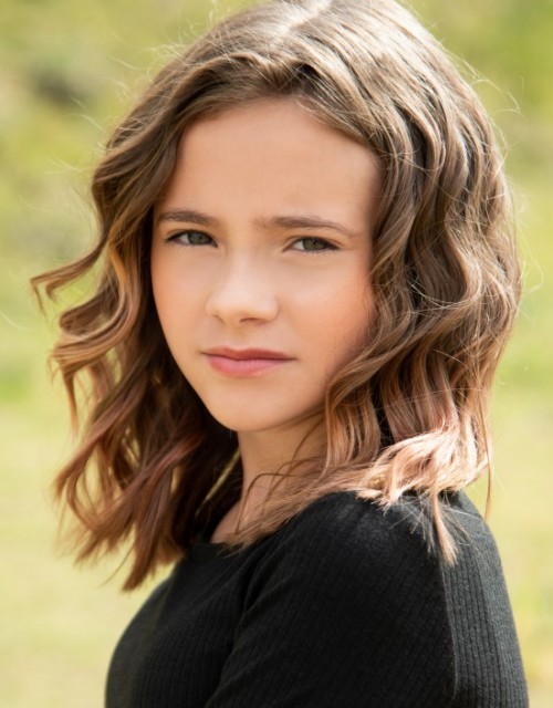 VALENTINA NEVES | AZ Models Agência de Modelos